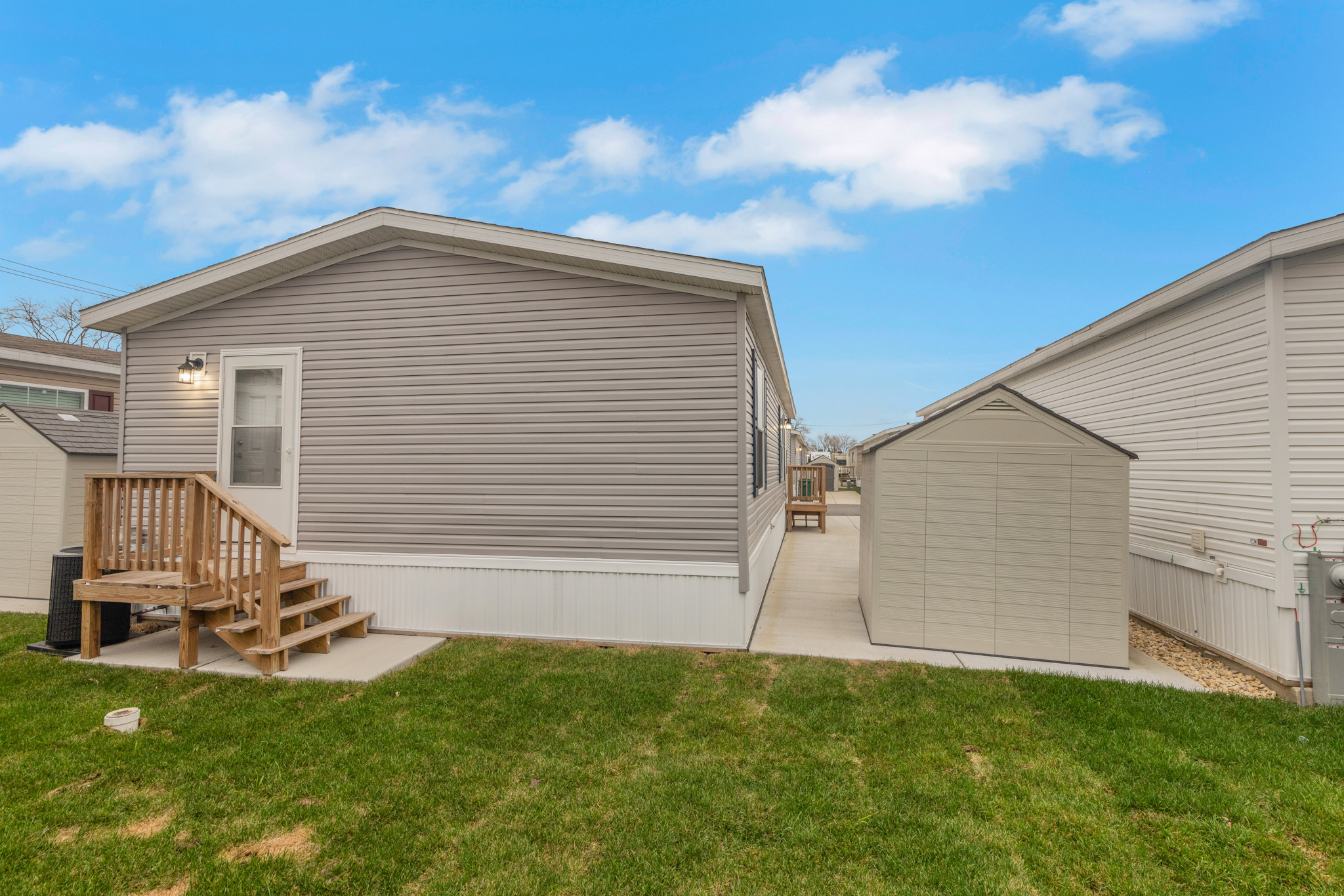 Gallery - Ravinia Harbor Point Estates